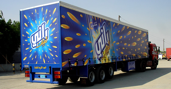 Behind the Curtain: The Key Benefits of Curtain Sided Trailers